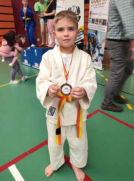 Diez medallas para los judocas del Shogai en la Golden League ...