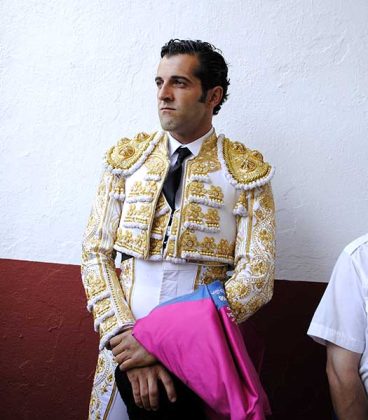 Salida a hombros de Curro Díaz y Antonio Linares - infoSocuéllamos